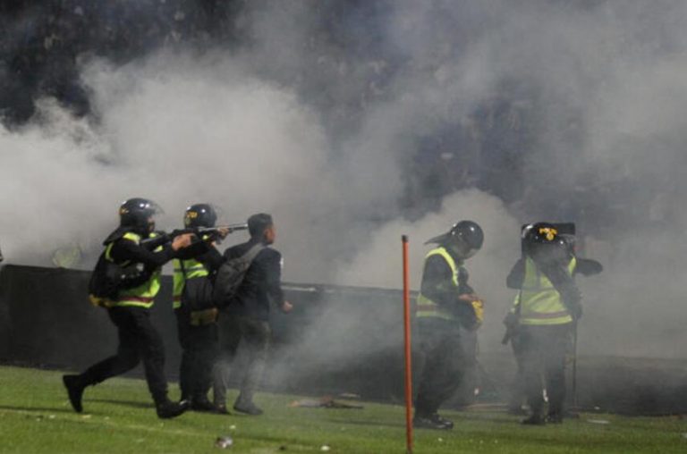 125 die as tear gas triggers crush at Indonesia soccer match – USA ...